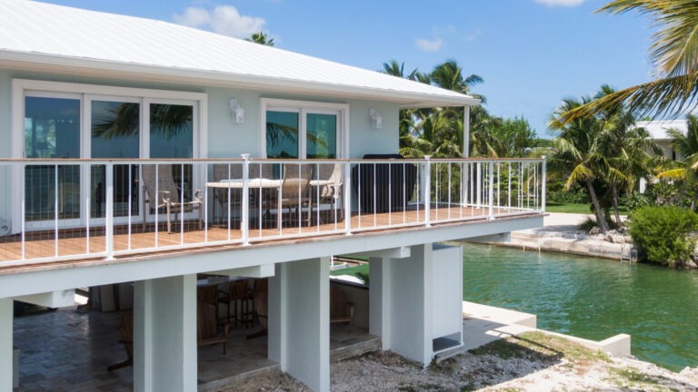 70 Cable Deck Railing Ideas: Elegance Meets Open View | Premium Decking ...