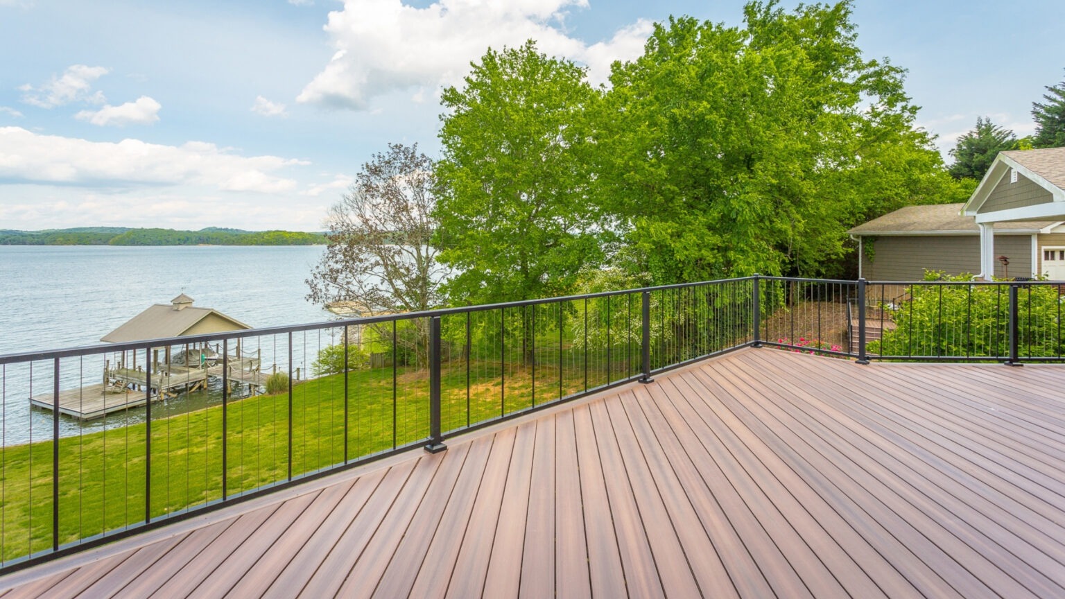 70 Cable Deck Railing Ideas: Elegance Meets Open View | Premium Decking ...